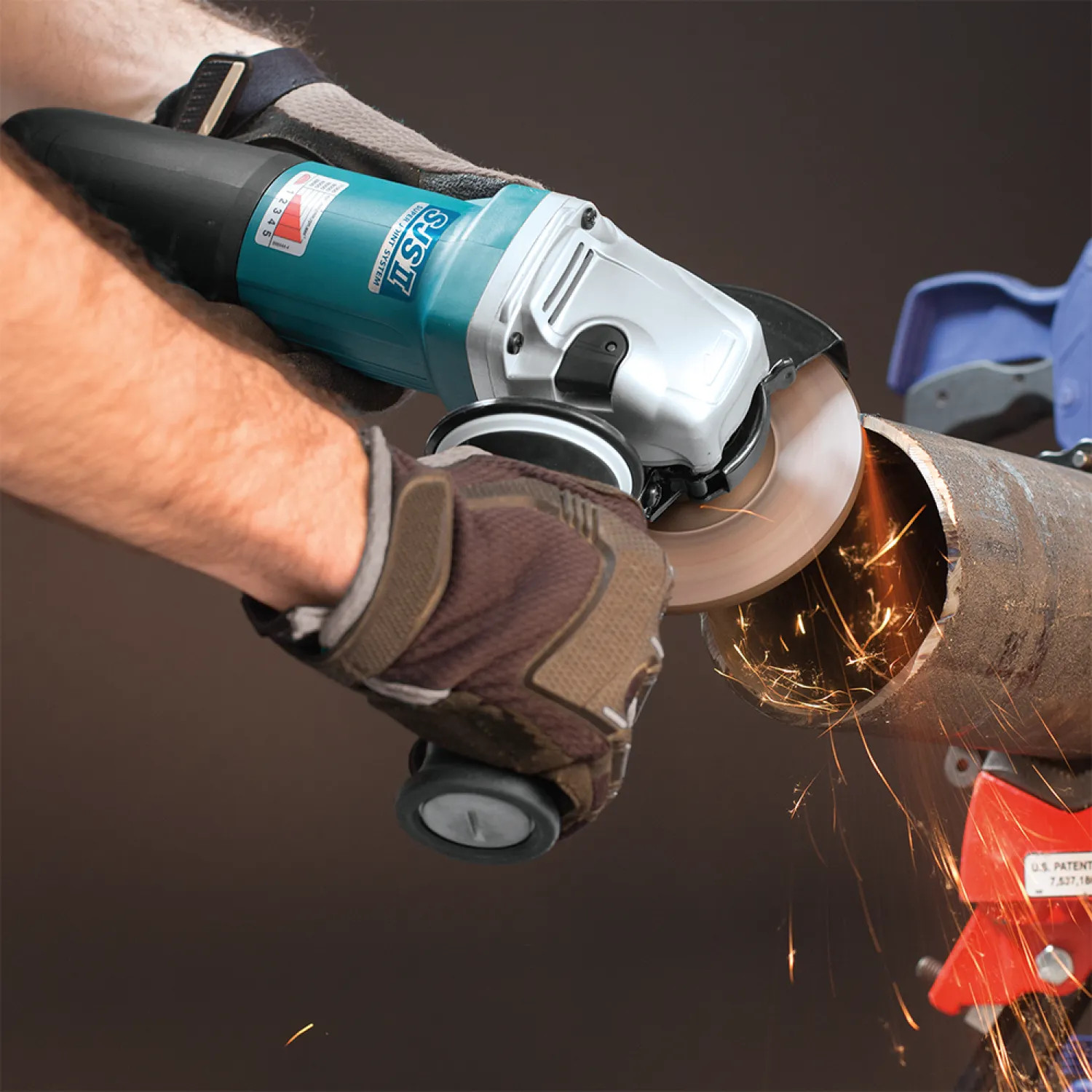 Makita 4-1/2" SJS II High-Power Angle Grinder with 5/8" - 11 UNC, 12 A - GA4542C