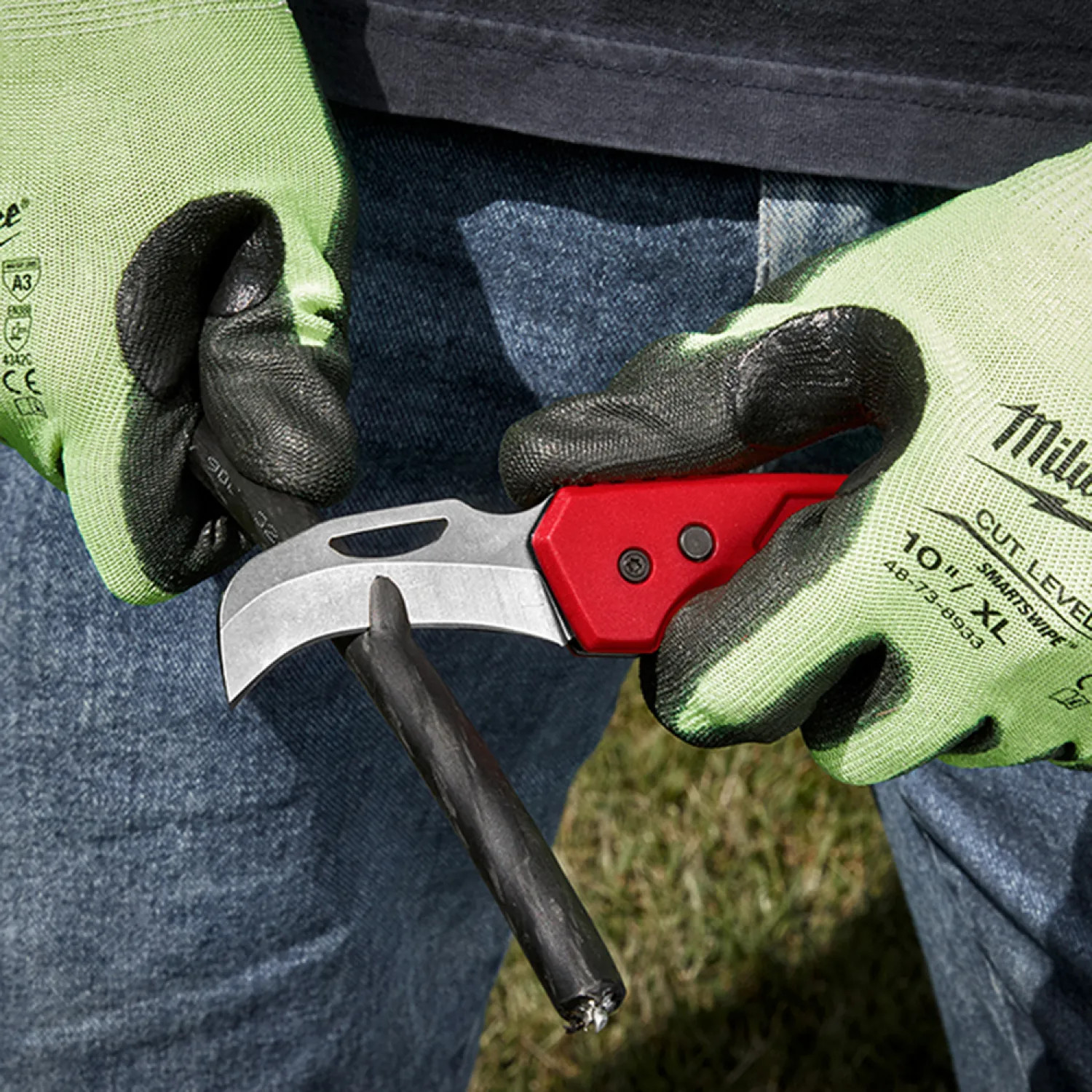 Milwaukee FASTBACK Stainless Steel Hawkbill Folding Knife with 2.45 ...