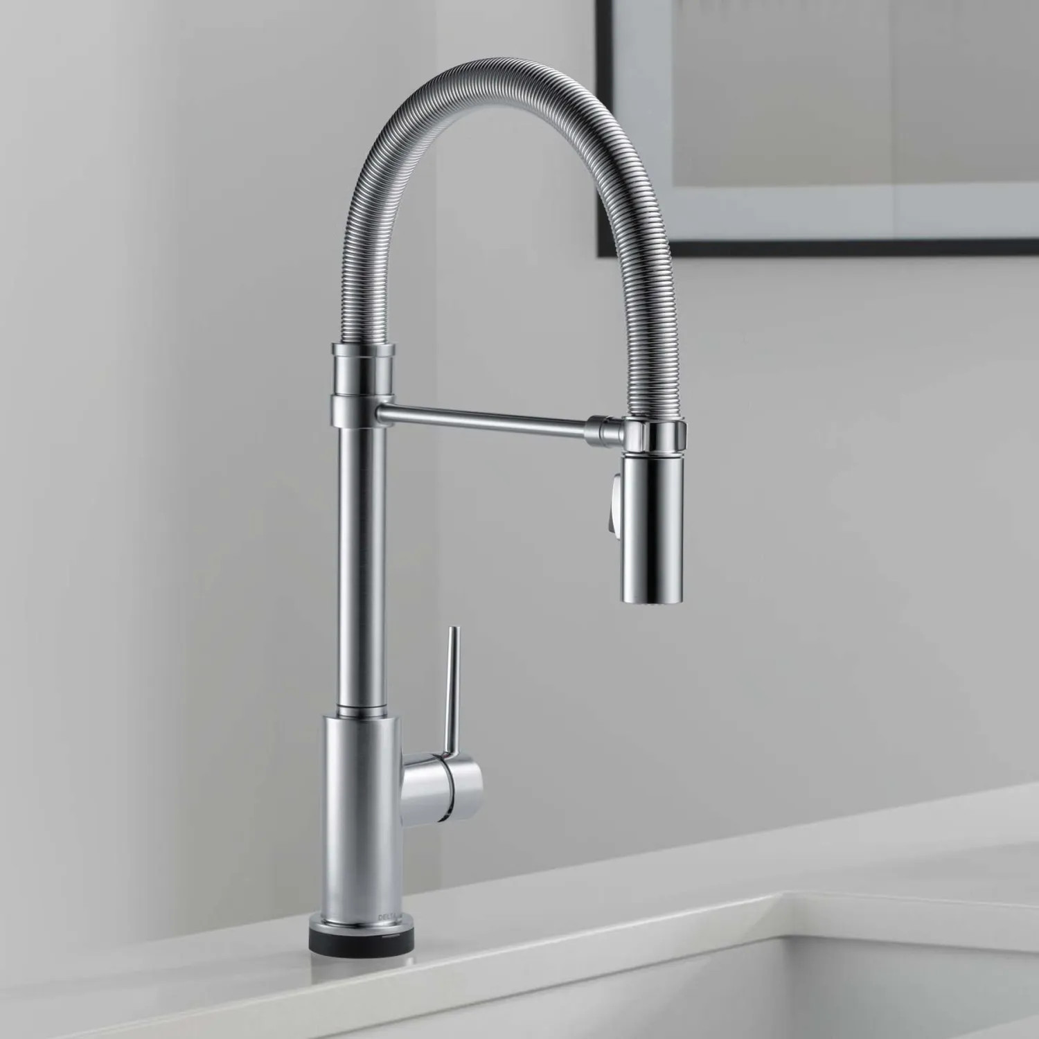 Delta Trisnic Pull-Down Kitchen Faucet with Touch2O, Magnetic Docking ...